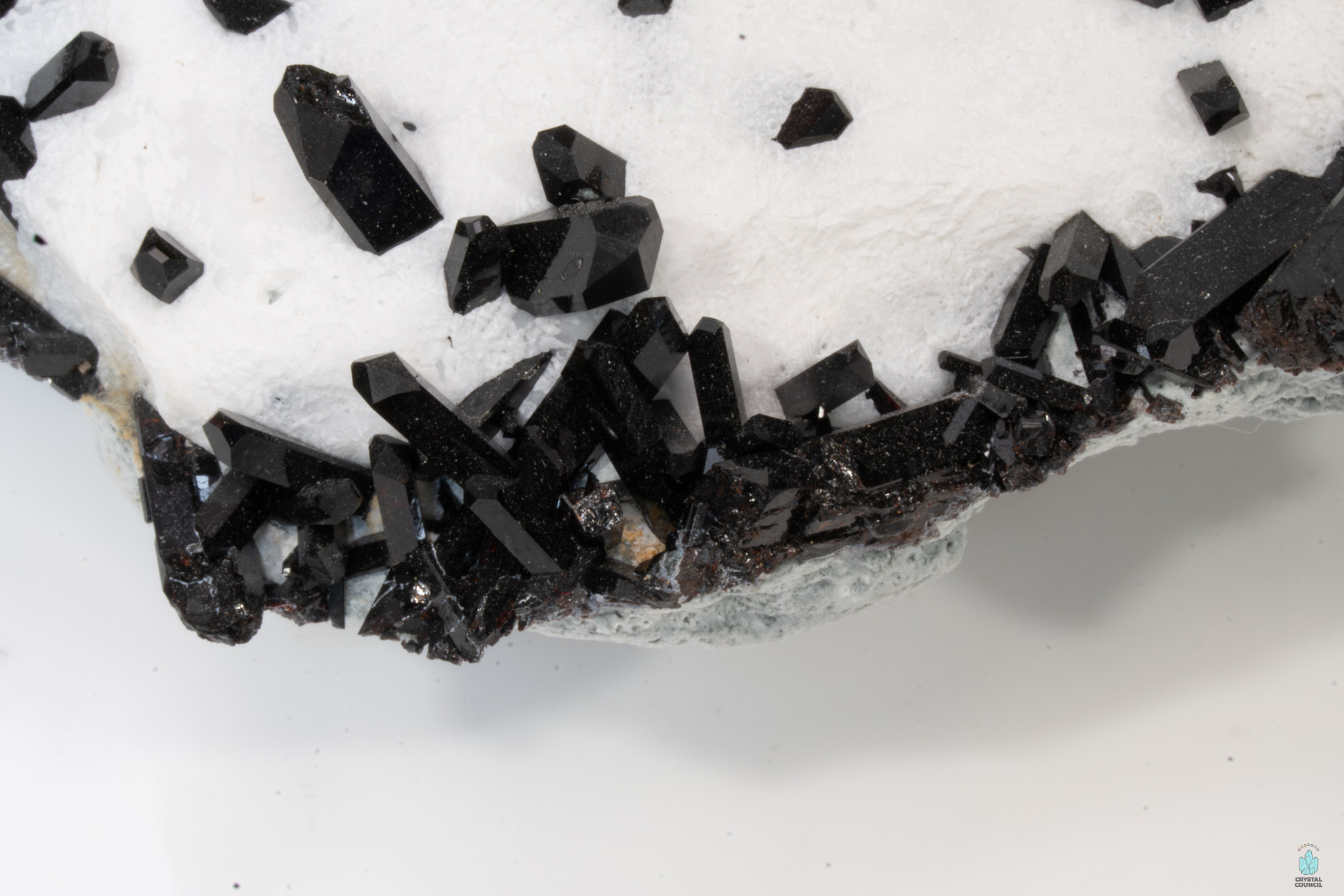 Neptunite Meanings and Crystal Properties - The Crystal Council