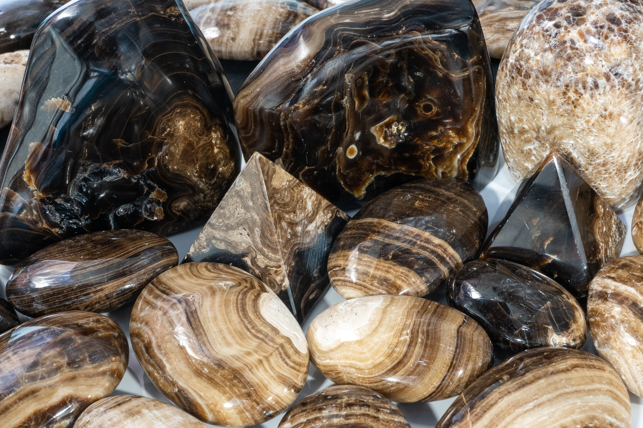 Chocolate Calcite Meanings and Crystal Properties - The Crystal Council