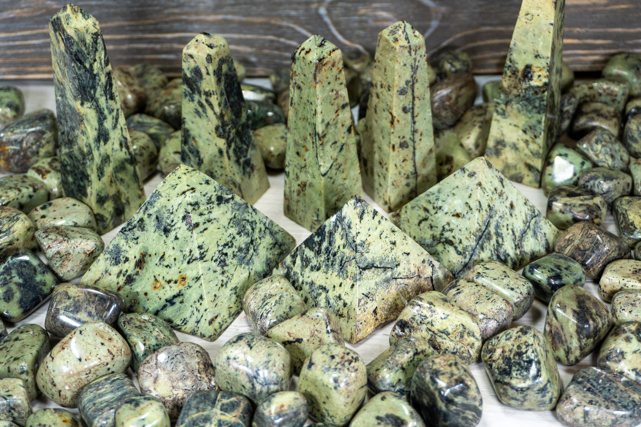 Dragi (Dragon) Jade Meanings and Crystal Properties - The Crystal Council