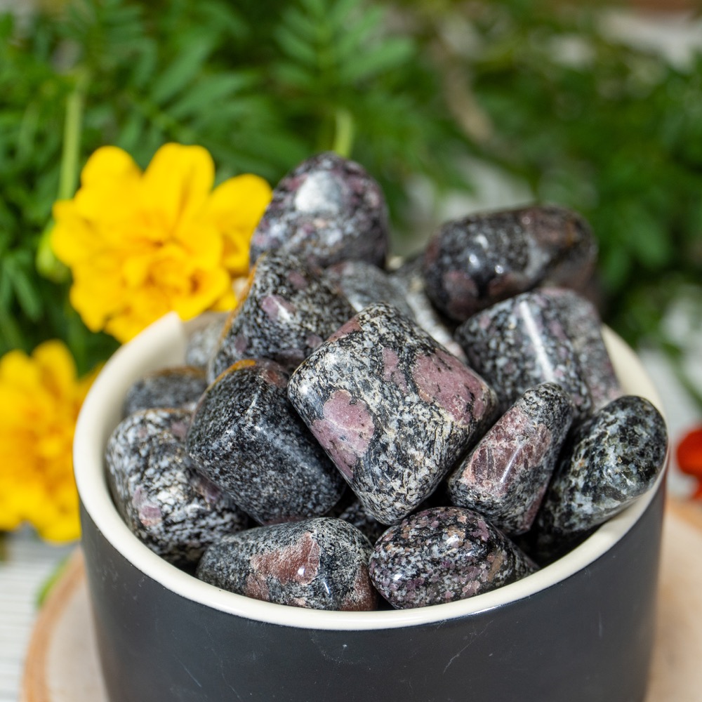 Spinel Meanings and Crystal Properties - The Crystal Council