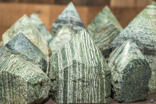 Green Garnet Meanings and Crystal Properties - The Crystal Council