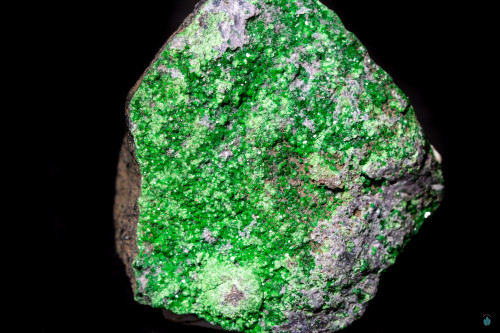 Garnet Meanings and Crystal Properties - The Crystal Council